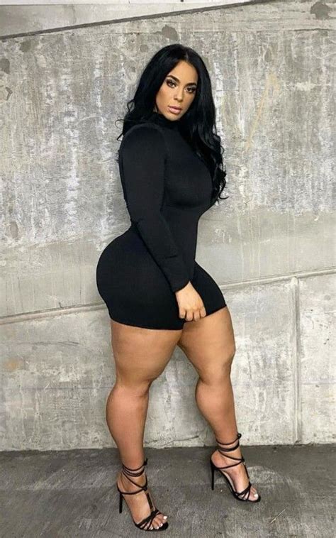 Pin By Brent Fondren II On Genesis Varga Curvy Women Fashion Curvy