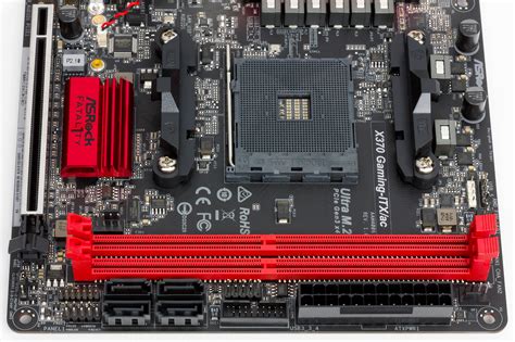 Обзор материнской платы ASRock Fatal1ty X370 Gaming ITX ac формата Mini