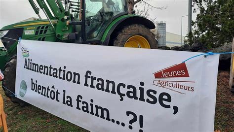 La Col Re Des Agriculteurs Gagne Du Terrain Manifestation N Mes Ce