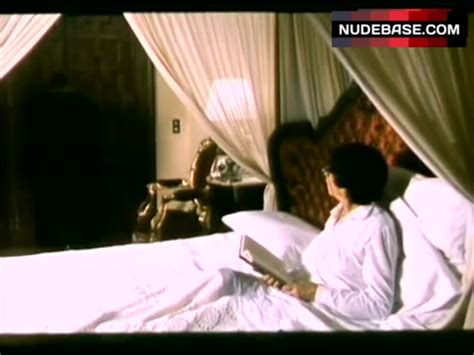 Muntsa Alcaniz Boobs Scene Lo Sabe El Ministro Nudebase
