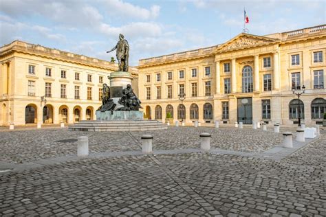 Reims First Discovery Walk And Reading Walking Tour