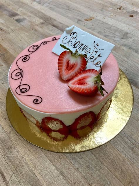 Gâteau Le Fraisier de Deux Gars dans L pétrin