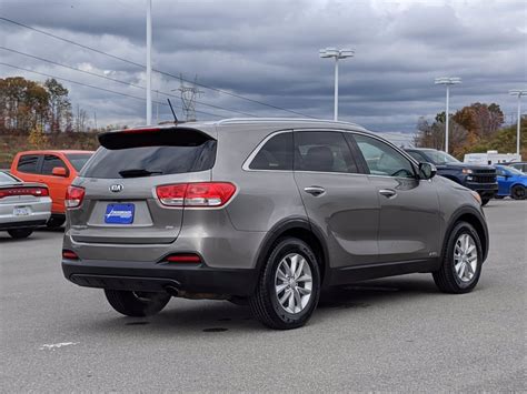 Pre Owned 2016 Kia Sorento LX AWD Sport Utility