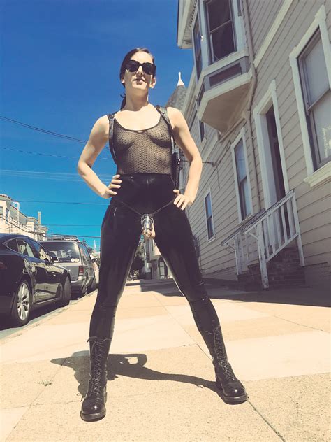 TW Pornstars Elise Graves Twitter My Cock Deserves Only The Best