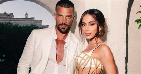 Simone Susinna ex de Anitta fala sobre cantora A gente só se