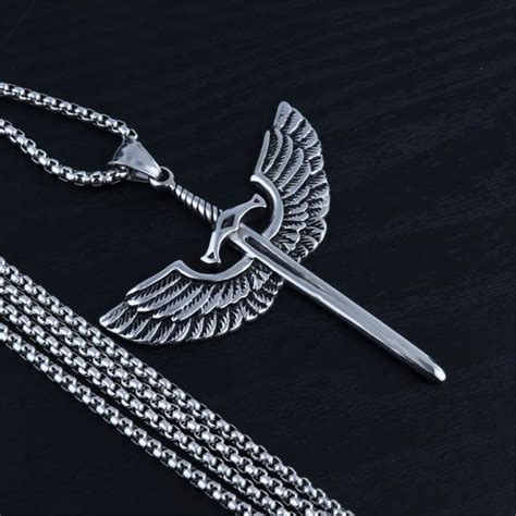 Collar con colgante de espada de ala de Ángel para hombre cadena de