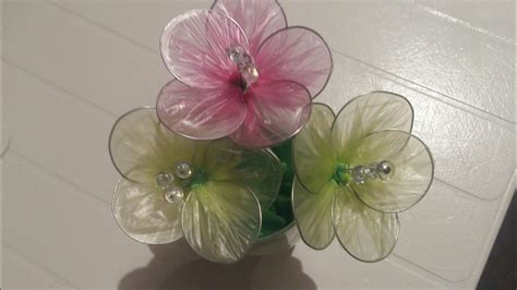 Como hacer flores con una bolsa de plástico YouTube