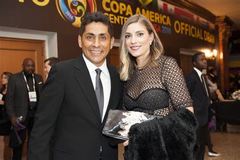 Quién es la esposa de Jorge Campos a qué se dedica y cómo se conocieron