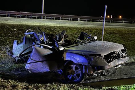 Śmiertelny wypadek w Głuchach na trasie S8 Auto zjechało z jezdni i