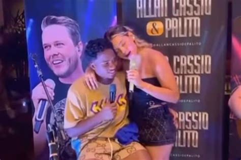 Endrick canta sertanejo a namorada em vídeo que viraliza nas redes
