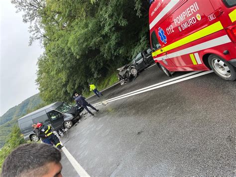 Ziua De Cluj Accident Grav Pe Un Drum Din Cluj Sunt 3 Persoane