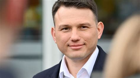 To już oficjalnie Sławomir Mentzen kandydatem na prezydenta Konfederacja
