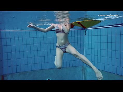 Big Tits Teenie Liza Bubarek Swimming Naked In The Pool Xvideos