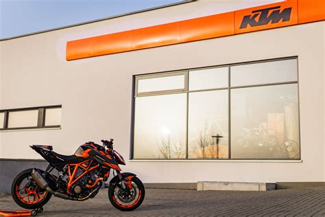 Custom Bikes By Motoroox