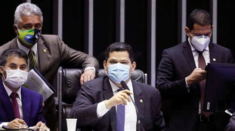 Desoneração da folha é mantida até 2021 após Congresso derrubar veto