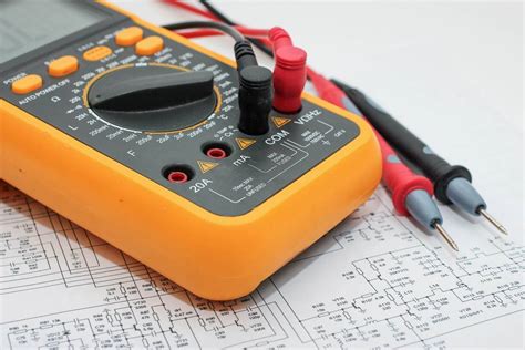Comment détecter une fuite de courant avec un multimètre BricoDeco