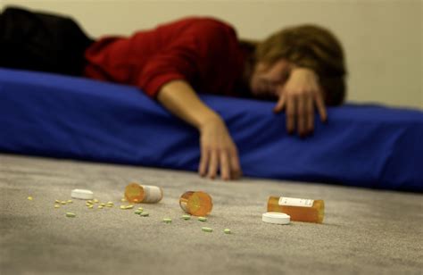 Cómo se puede evitar que los jóvenes caigan en las drogas Video