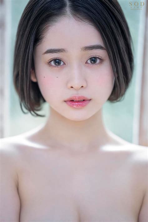 MINAMO AV女優 のTバック美尻姿 超大型新人と呼ばれたデビュー作品 AV DEBUT圧倒的4K映像でヌク Tバック美尻コレクター