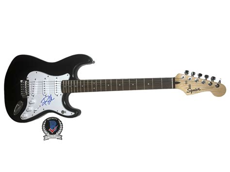 BILLIE JOE ARMSTRONG SIGNED AUTOGRAPH FENDER STRATOCASTER GUITAR BAS
