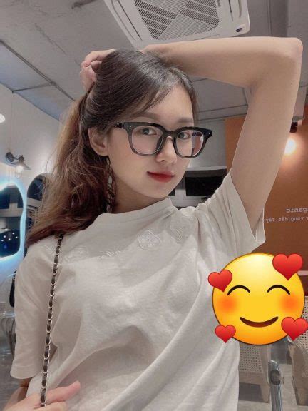 Hot Clip N Sinh O D I Li M L T B N Trai