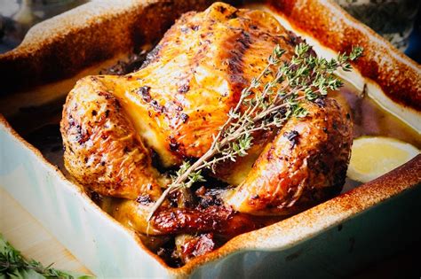 Poulet rôti au four au thym et citron Aux délices du palais