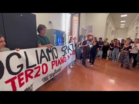 Gli studenti della Sapienza occupano gli uffici della facoltà di