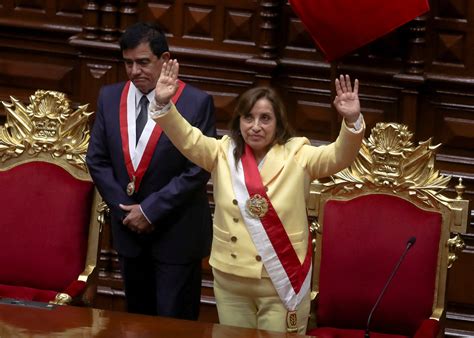90 DE PERUANOS DESAPRUEBA AL CONGRESO Y EL 77 A BOLUARTE Xpectro