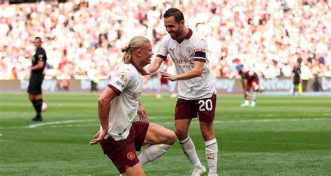 Manchester City Continue Son Sans Faute Manchester United Coule