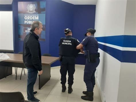 Guardas municipais de Volta Redonda recebem coletes à prova de balas