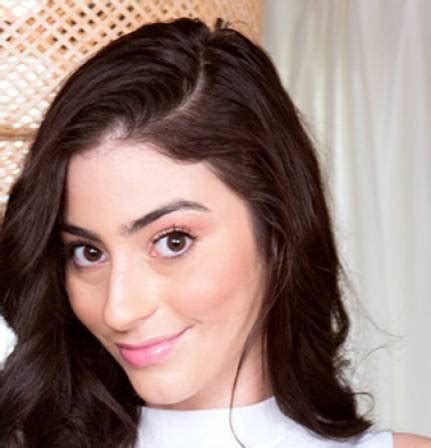 Jasmine Vega Bio Age Facial Pics Height Wiki Net Worth