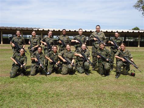 AFA realiza instrução de táticas policiais para efetivo feminino
