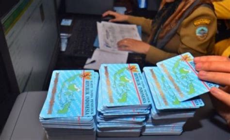 Pemprov DKI Akan Nonaktifkan NIK KTP Warga Tak Sesuai Domisili Mulai