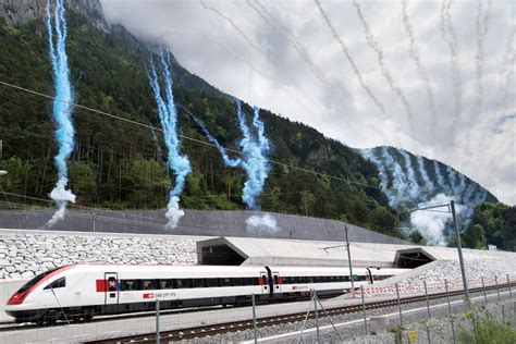 Neuer Gotthard Tunnel ist eröffnet