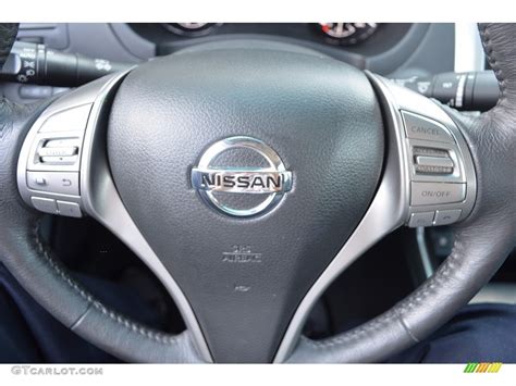 Brilliant Silver Nissan Altima Sl Photo