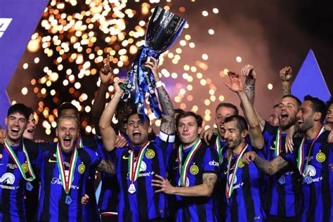 Video Inter Captain Lautaro Martinez Lifts Supercoppa Trophy