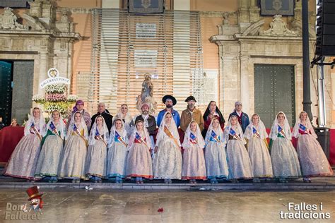La Ofrenda de Sara Larrazábal Fallera Mayor Infantil de Valencia 2019