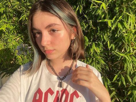 Aleyna Tilkinin kardeşi Ayça Tilki kimdir Ayça Tilki kaç yaşında