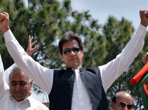 ECP Decides To Notify Imran S Victory On 7 NA Seats