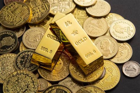 Harga Emas Naik Turun Apa Penyebabnya