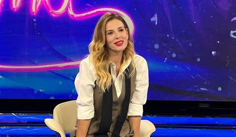 Alessia Marcuzzi Lascia Mediaset Per La Rai Con Boomerissima