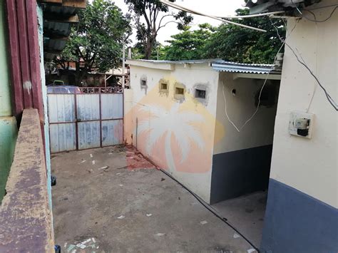 Chalé Colonial T2 Anexo T3 São Tomé Bwasó Imóveis