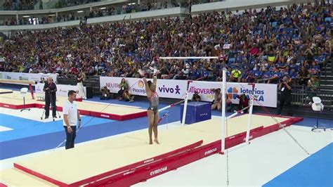 Rebeca Andrade fatura dois ouros na última competição antes das