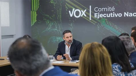 Vox acuerda salir de todos sus gobiernos autonómicos de coalición con el PP