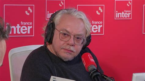 Et lui et lui et lui Jacques Dutronc publie ses Mémoires L