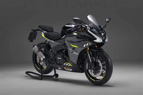 Benelli Tornado Y Naked Twin Directomotor