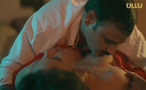 Priya Gamre Sexy Scene In Matki AZNude