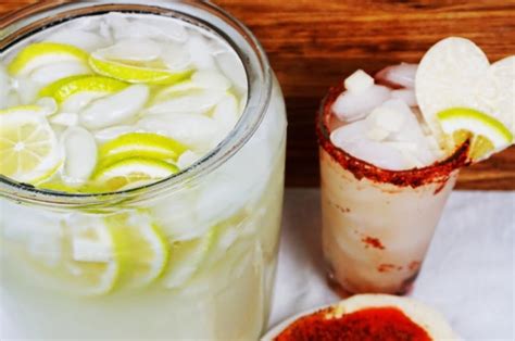 Receta de agua de jícama con limón una bebida muy mexicana