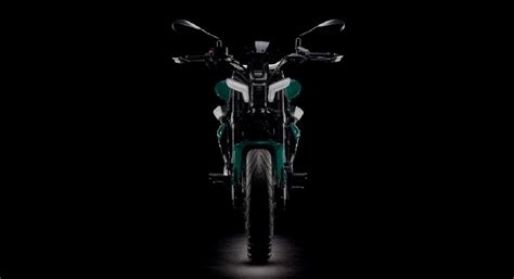 Benelli Tornado Naked Twin 500 nouvelle génération sportive à Eicma