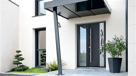 Comment choisir une porte dentrée sur mesure OZIMMOBILIER