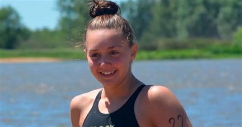 Pilar Tellería se convirtió en la mujer más joven en cruzar a nado el